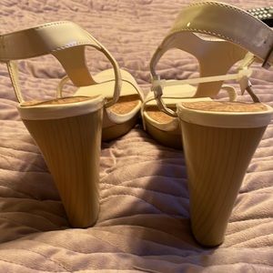 Newport News | Shoes | Nwot Cream Color Sandals 3 | Poshmark